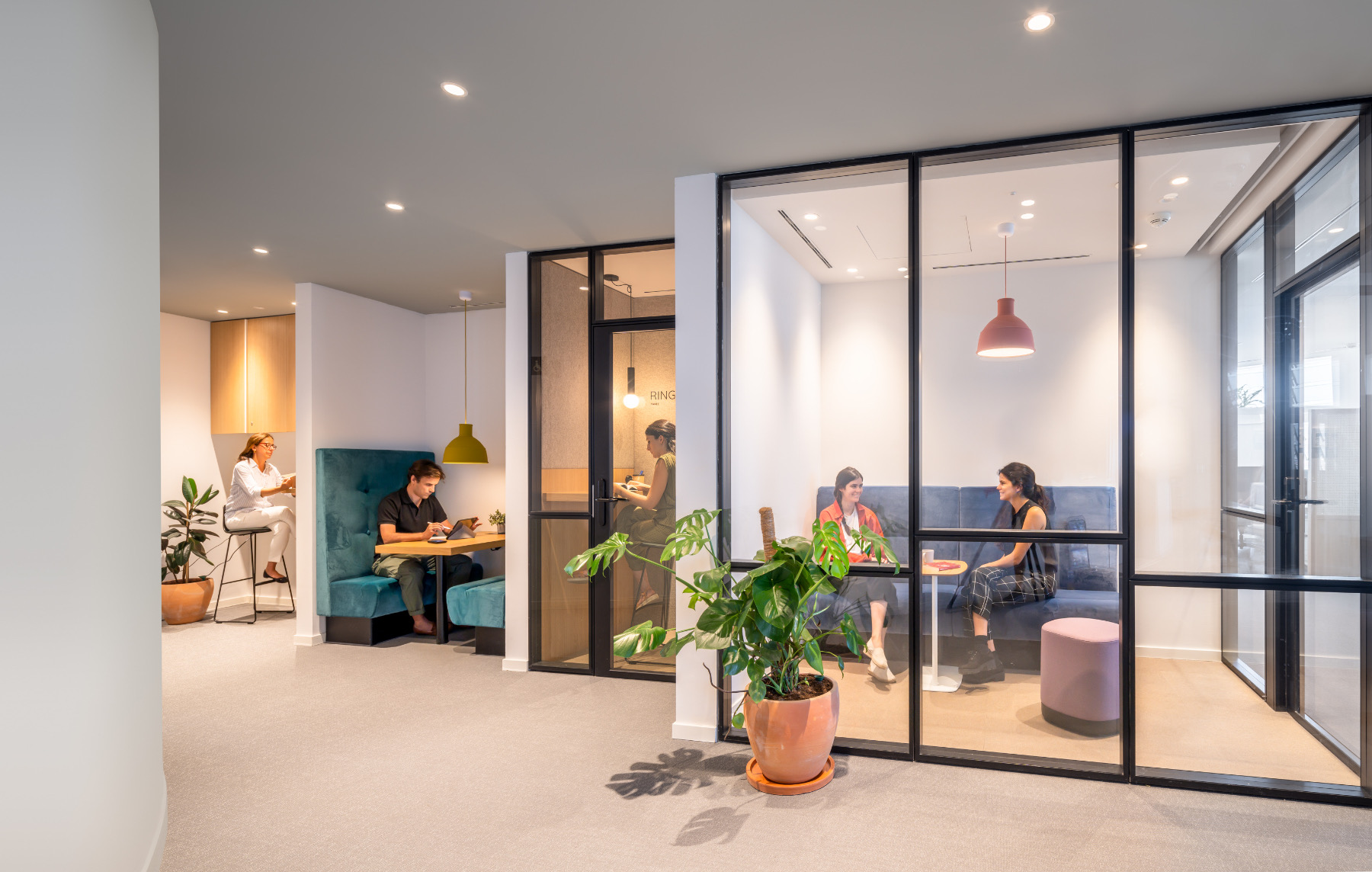 【LOOMのコワーキングスペースデザイン】新世代のデジタルネイティブのニーズを満たすオフィス- スペイン, バルセロナ - OFFICELOVERS