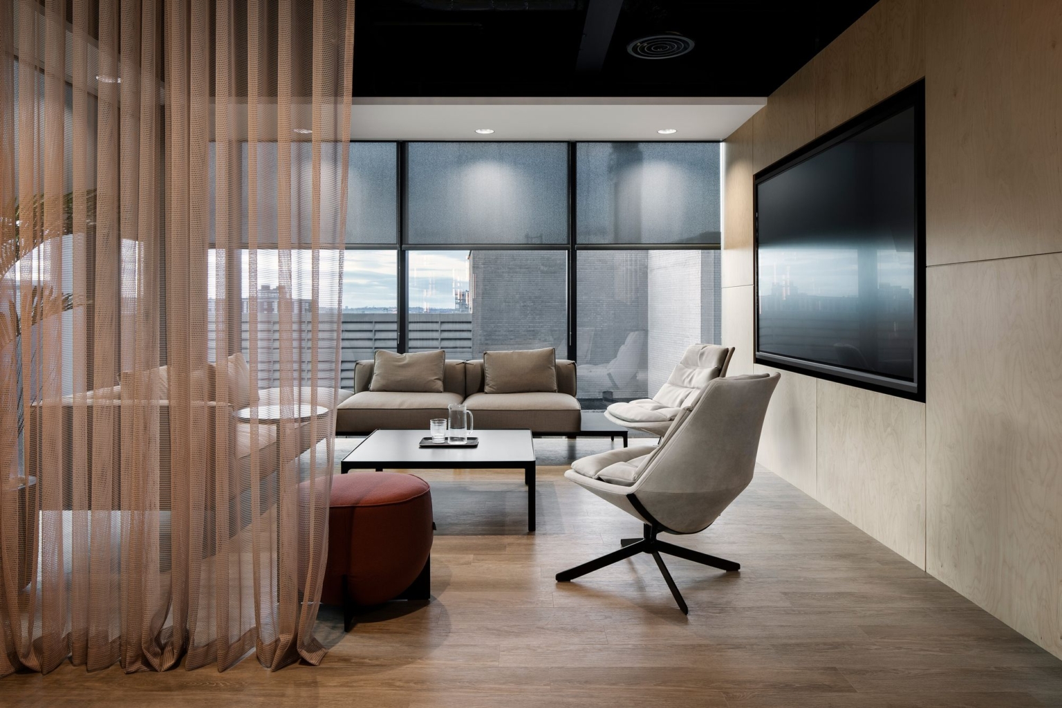 【Facepunch Studiosのオフィスデザイン】誰をも魅了するユニークな空間- イギリス, バーミンガム - OFFICELOVERS