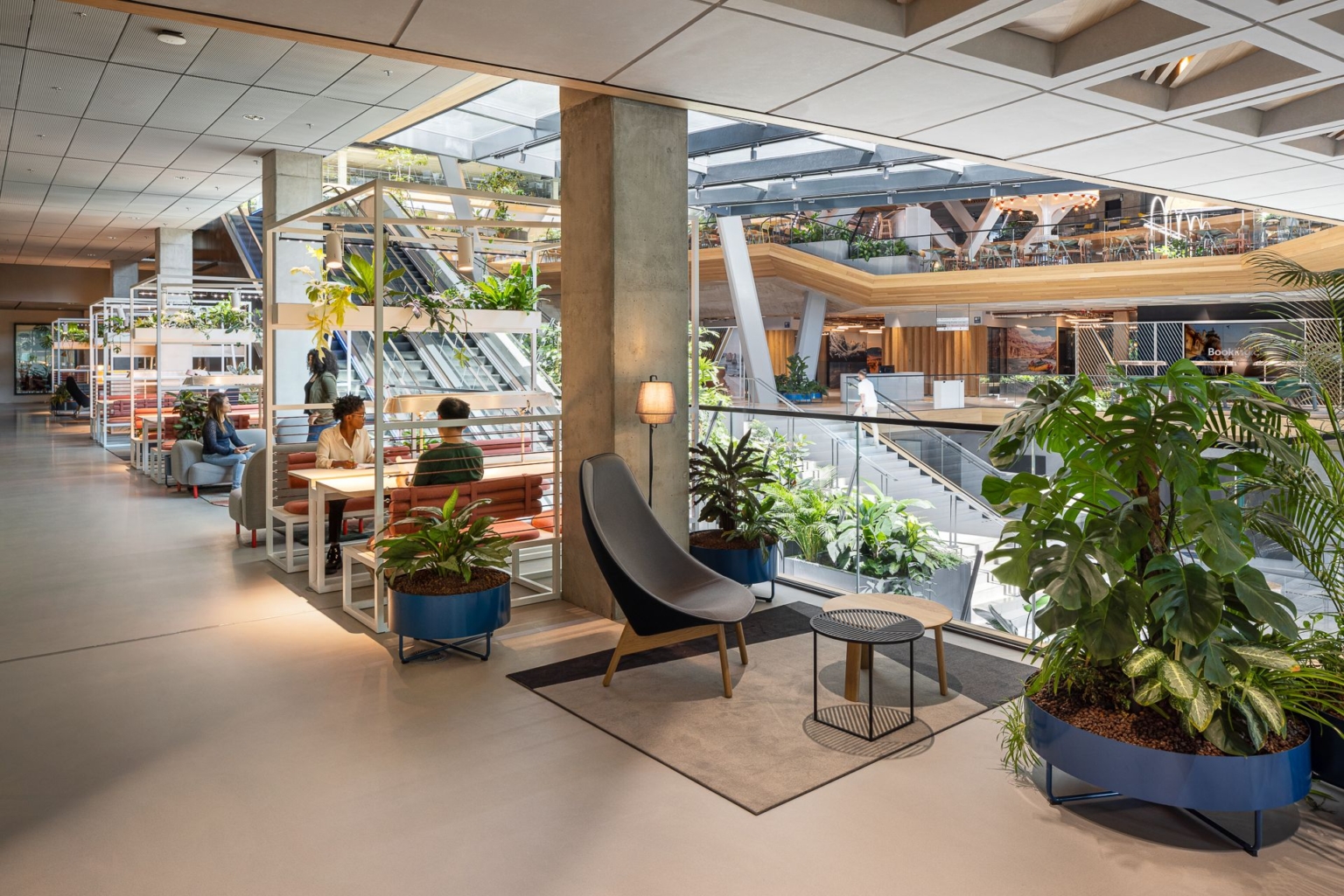 【Booking.comのオフィス】 すべての従業員の家を目指したオフィス- オランダ,アムステルダム - OFFICELOVERS